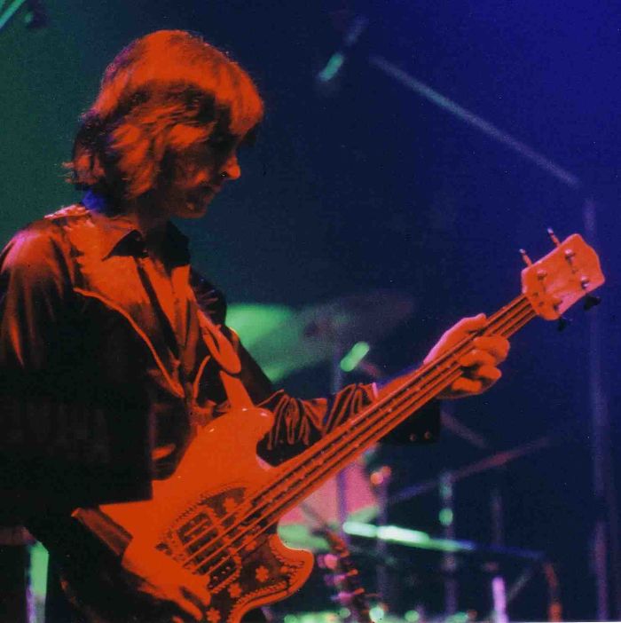 John Gustafson (Roxy Music, Ian Gillan) | Know Your Bass Player