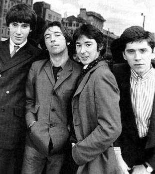 Steve Garvey (The Buzzcocks) | Know Your Bass Player