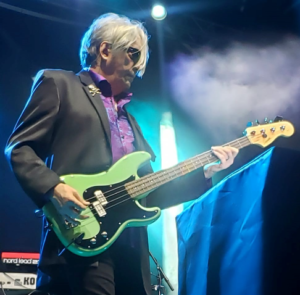 Tim Butler (Psychedelic Furs, Love Spit Love) | Know Your Bass Player