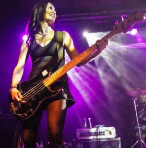 Beth Ami-Heavenstone (Graham Bonnet Band) | Know Your Bass Player