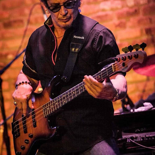 George Hawkins (Kenny Loggins) | Know Your Bass Player