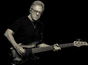 Stu Cook (Creedence Clearwater Revival) | Know Your Bass Player